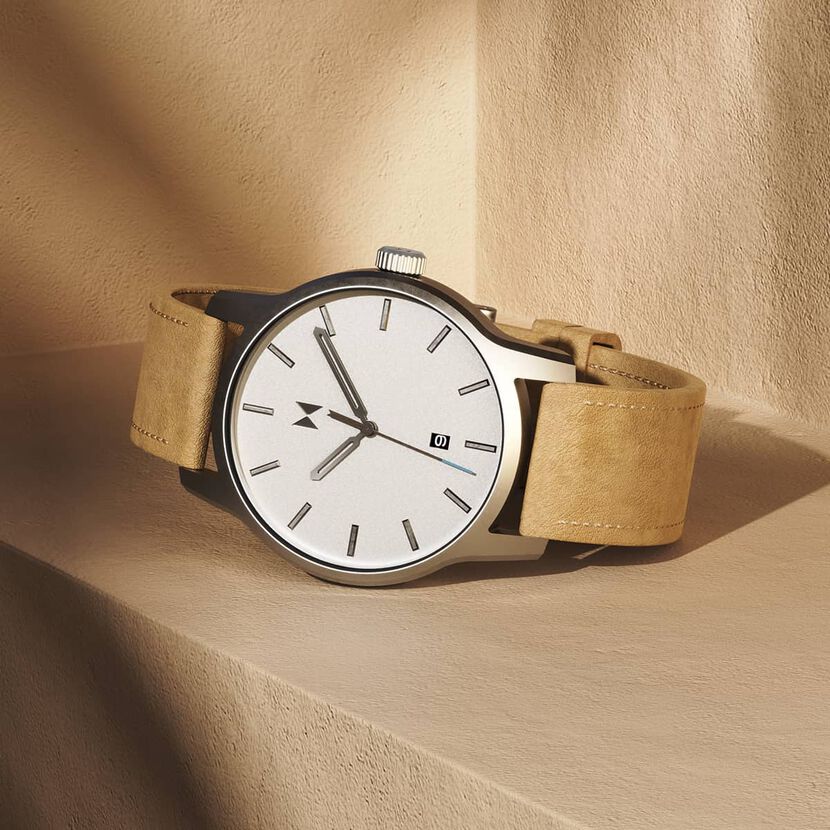 Classic II by MVMT - Clean Men's Watches in Camel Tan | MVMT