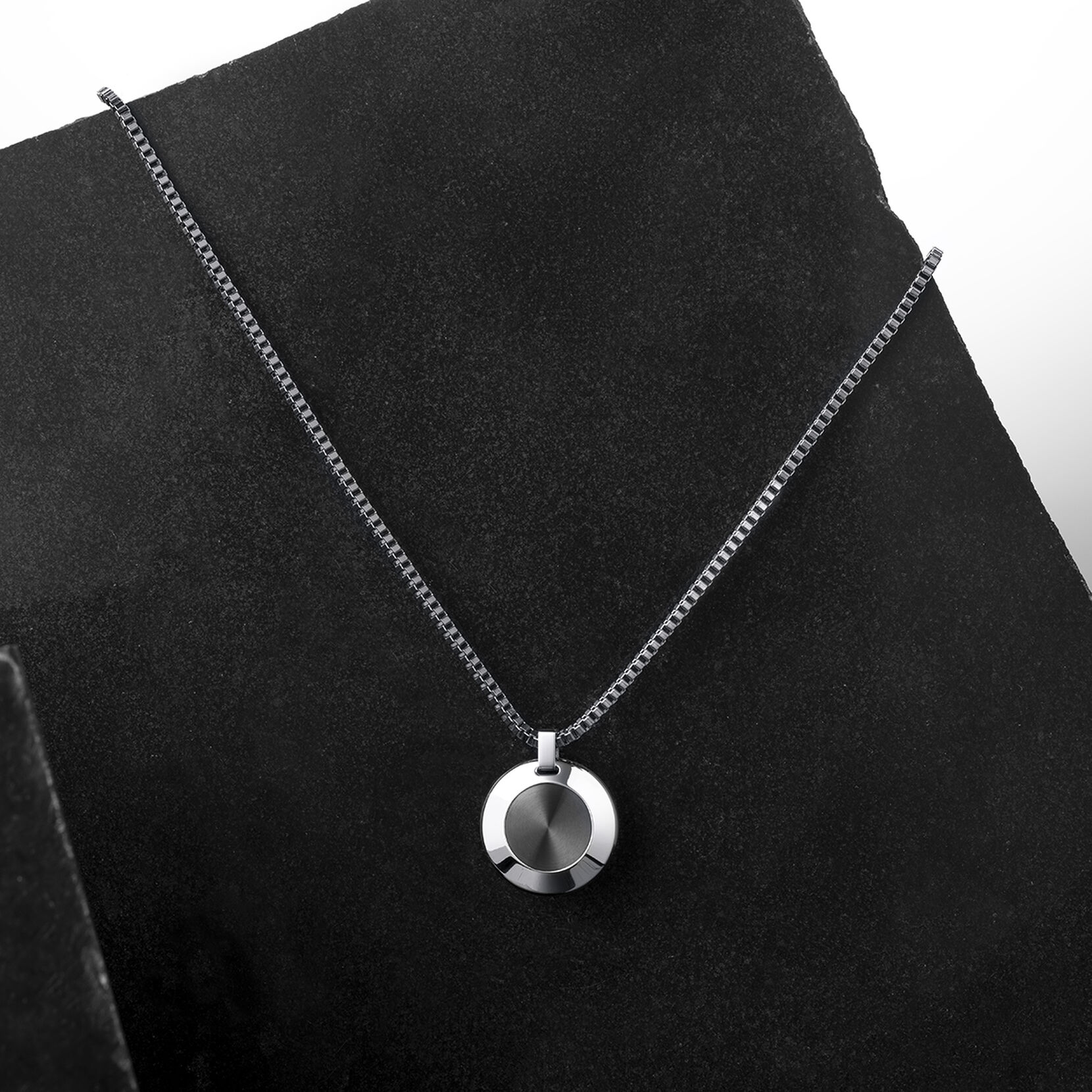 Orbit Necklace Jewelry | MVMT