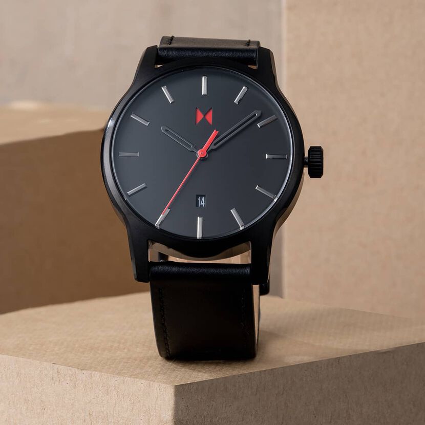 Classic II by MVMT - Clean Men's Watches in Jet Black Leather | MVMT