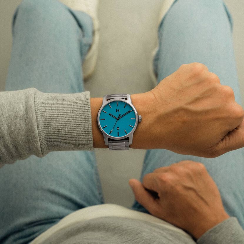 Classic II Men's Watch in 1960's Splash Blue - Limited Edition | MVMT